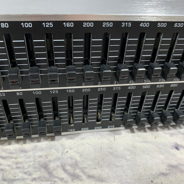 Behringer Ultra-Graph Pro GEQ3102 - Evolution Music