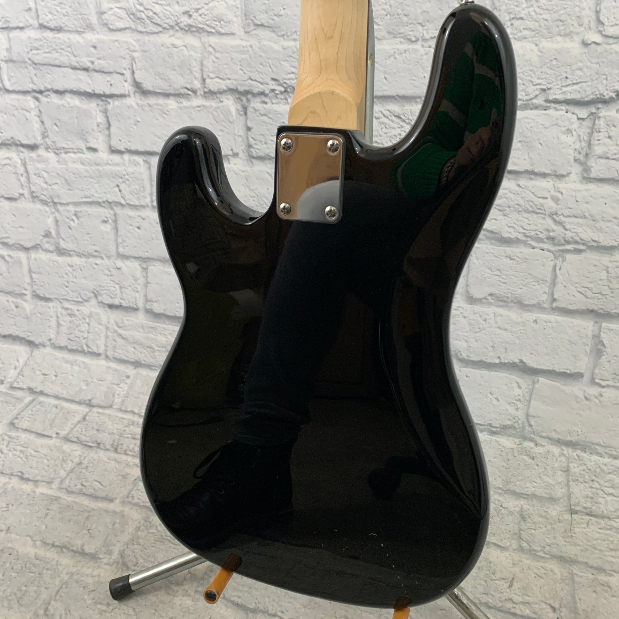 Archer 4 String P-Bass Guitar - Evolution Music