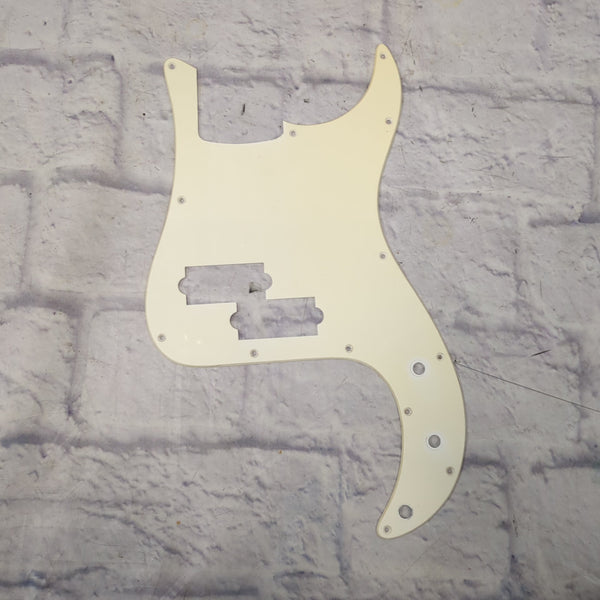 Fender P Bass Cream Pickguard Pickguard - Evolution Music