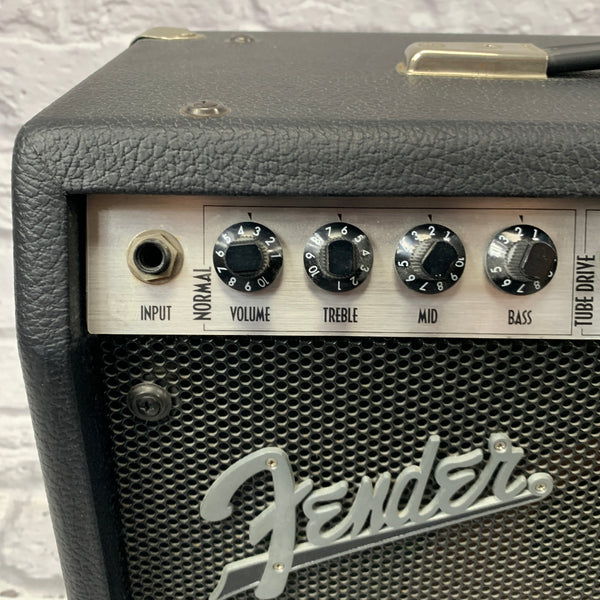 Fender 700 Roc Pro Guitar Combo Amp - Evolution Music