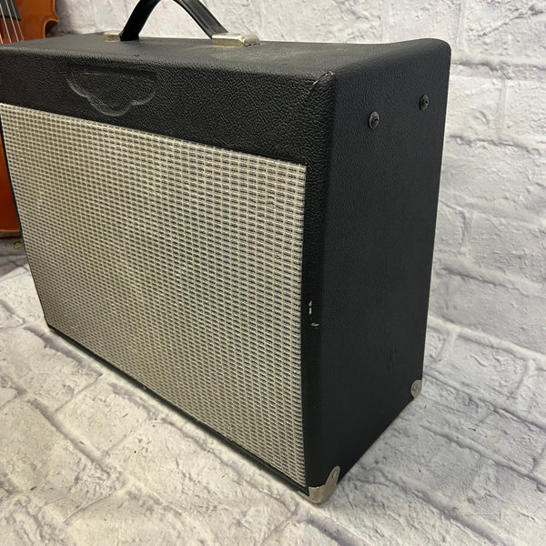 Traynor YCV40 Custom Valve 40 Watt 1x12 Guitar Combo Amp - Evolution Music