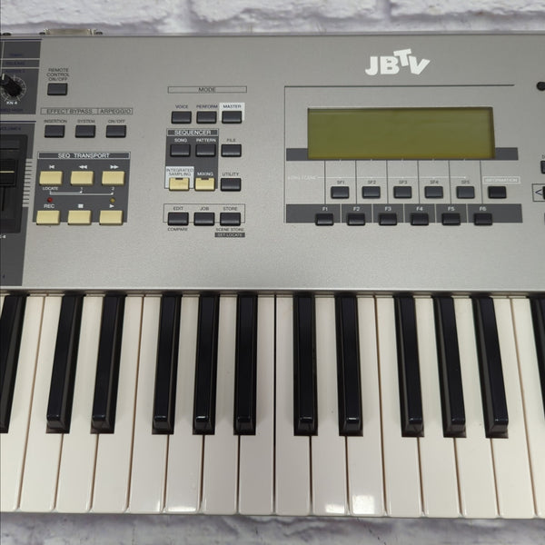 Yamaha Motif 6 Keyboard Synth Workstation - Evolution Music