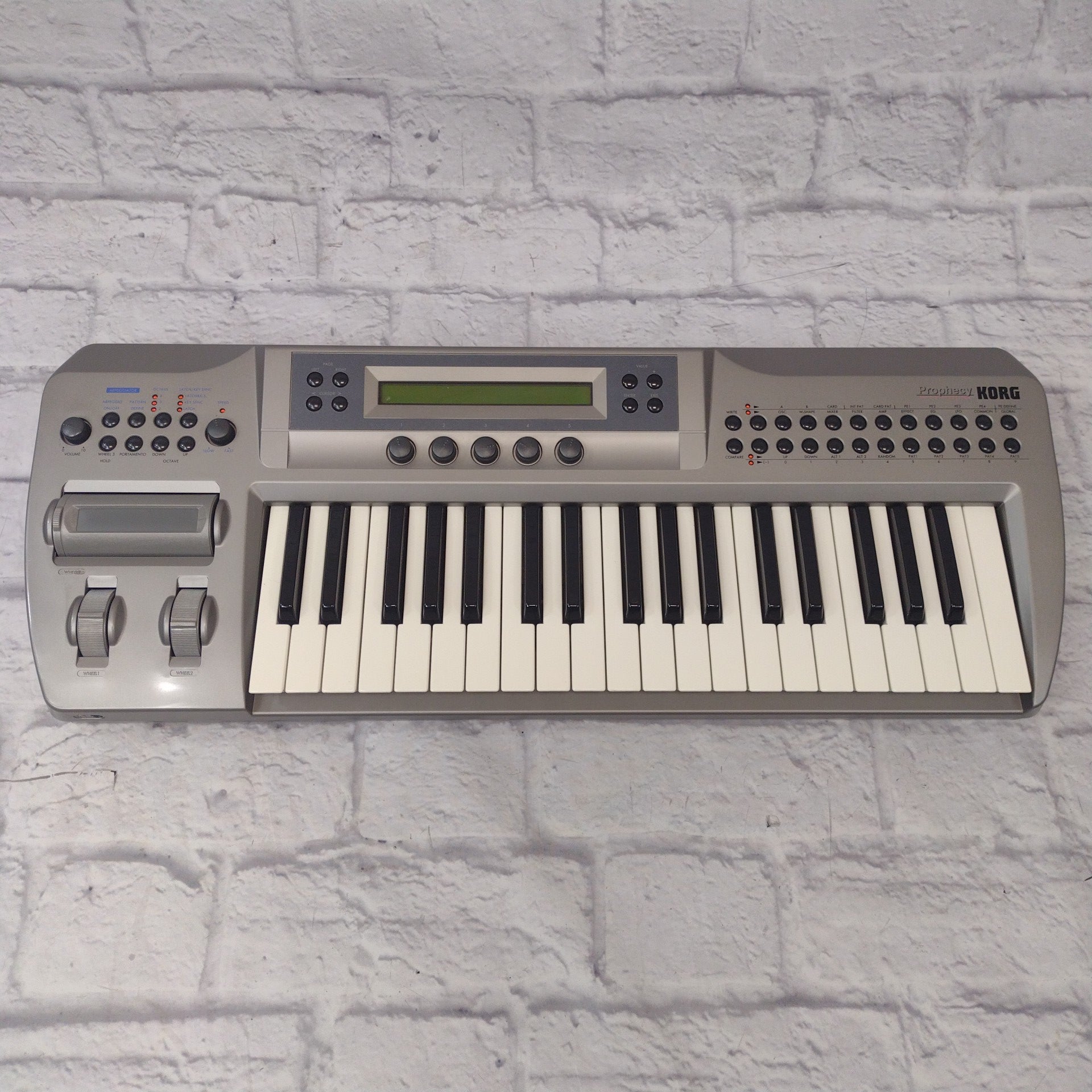 Korg Prophecy Analog Modeling Monophonic Synthesizer - Evolution Music