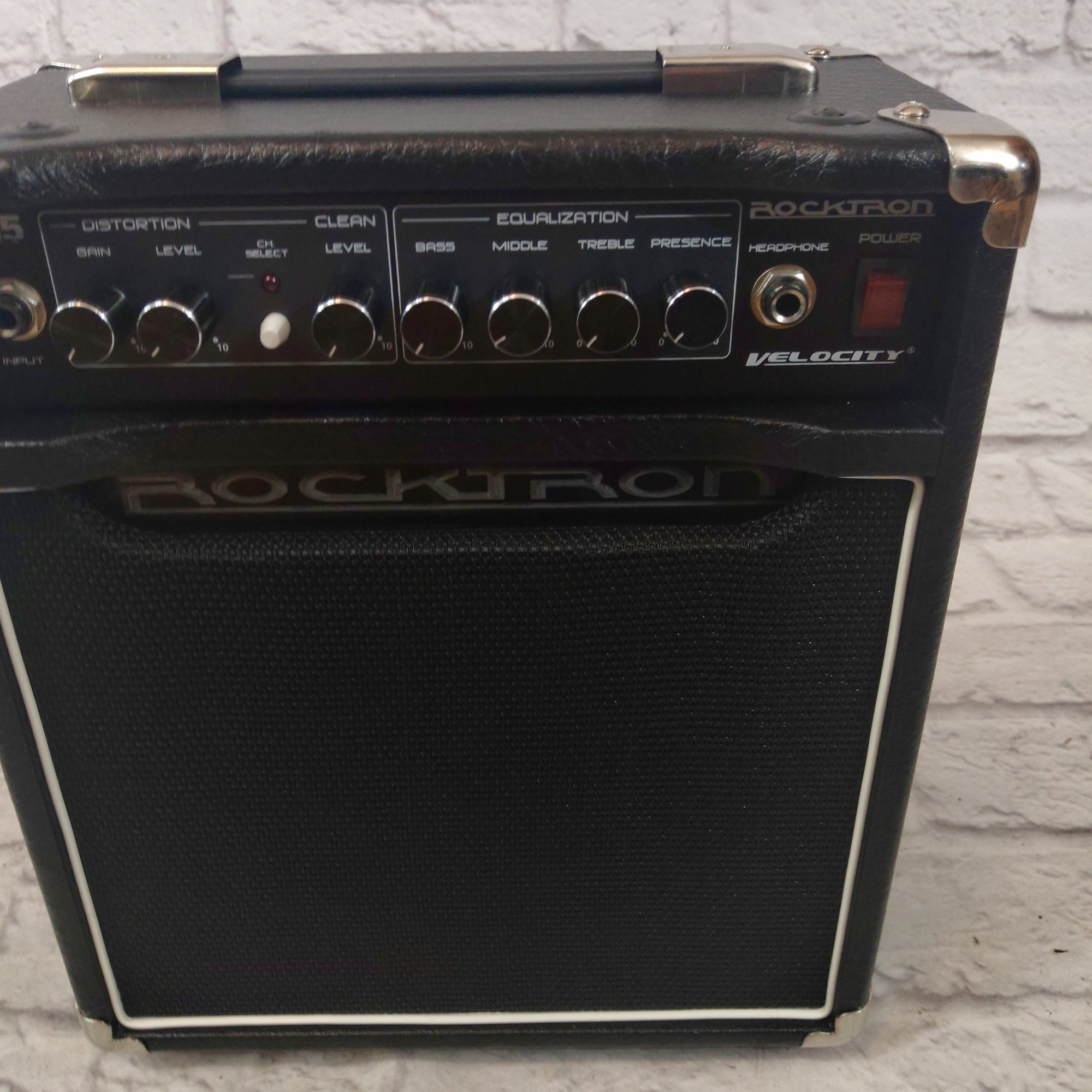 Rocktron V15 1x10 Guitar Combo Practice Amp - Evolution Music