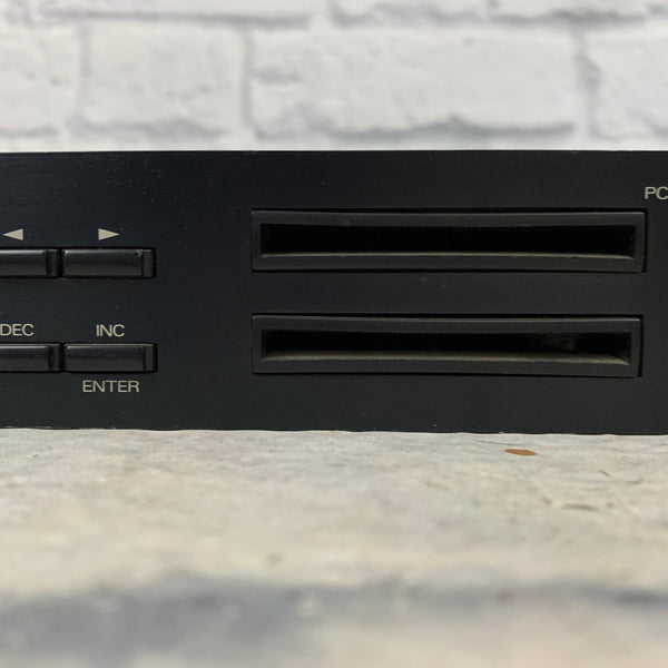 Roland U-110 PCM Rackmount Synth Sound Module - Evolution Music