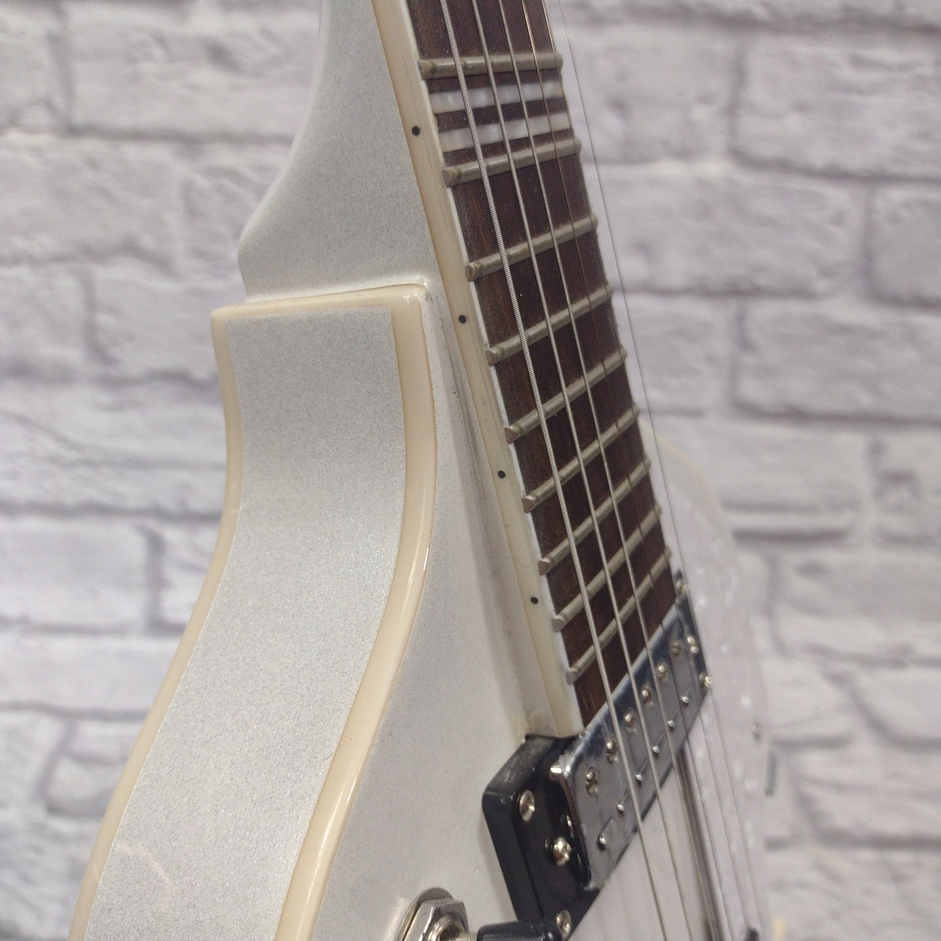 Hofner Ignition Violin HI-459-PE-PW Electric Guitar - Evolution Music