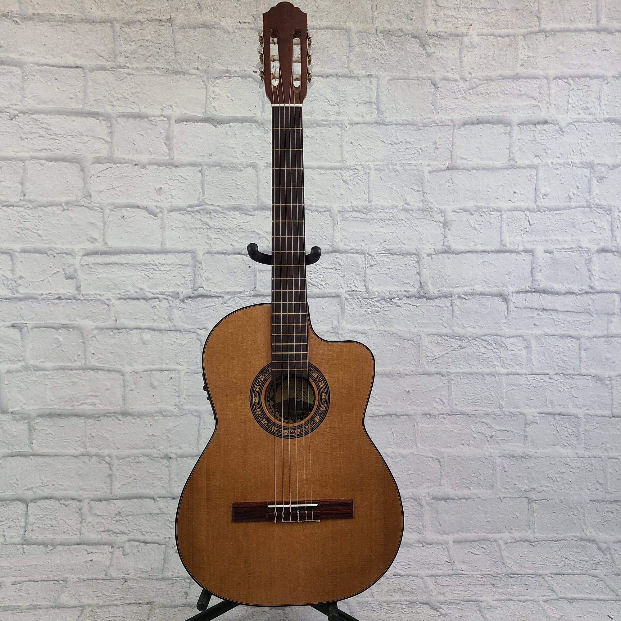 Paracho Elite San Benito Classical Electric-Acoustic Guitar - Evolution ...