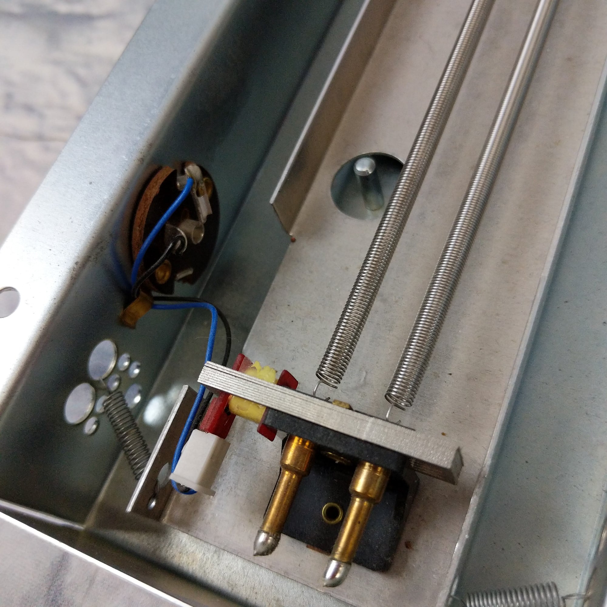 Accutronics 4AB3C1C Spring reverb tank - Evolution Music