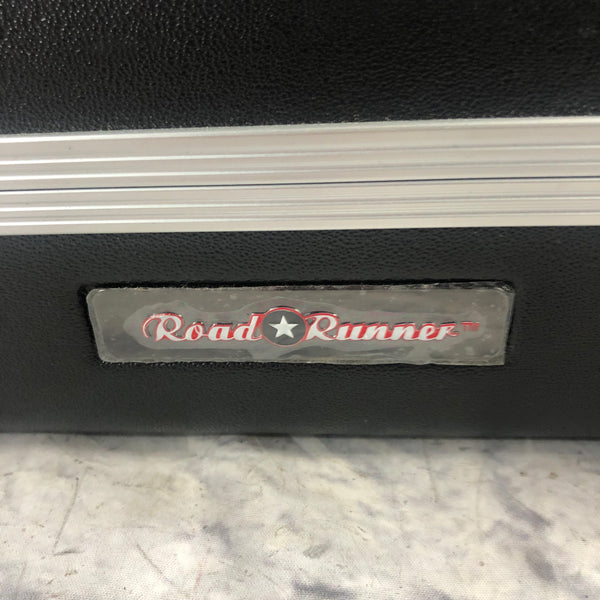 Road Runner Hard Shell Bass Guitar Case - Evolution Music