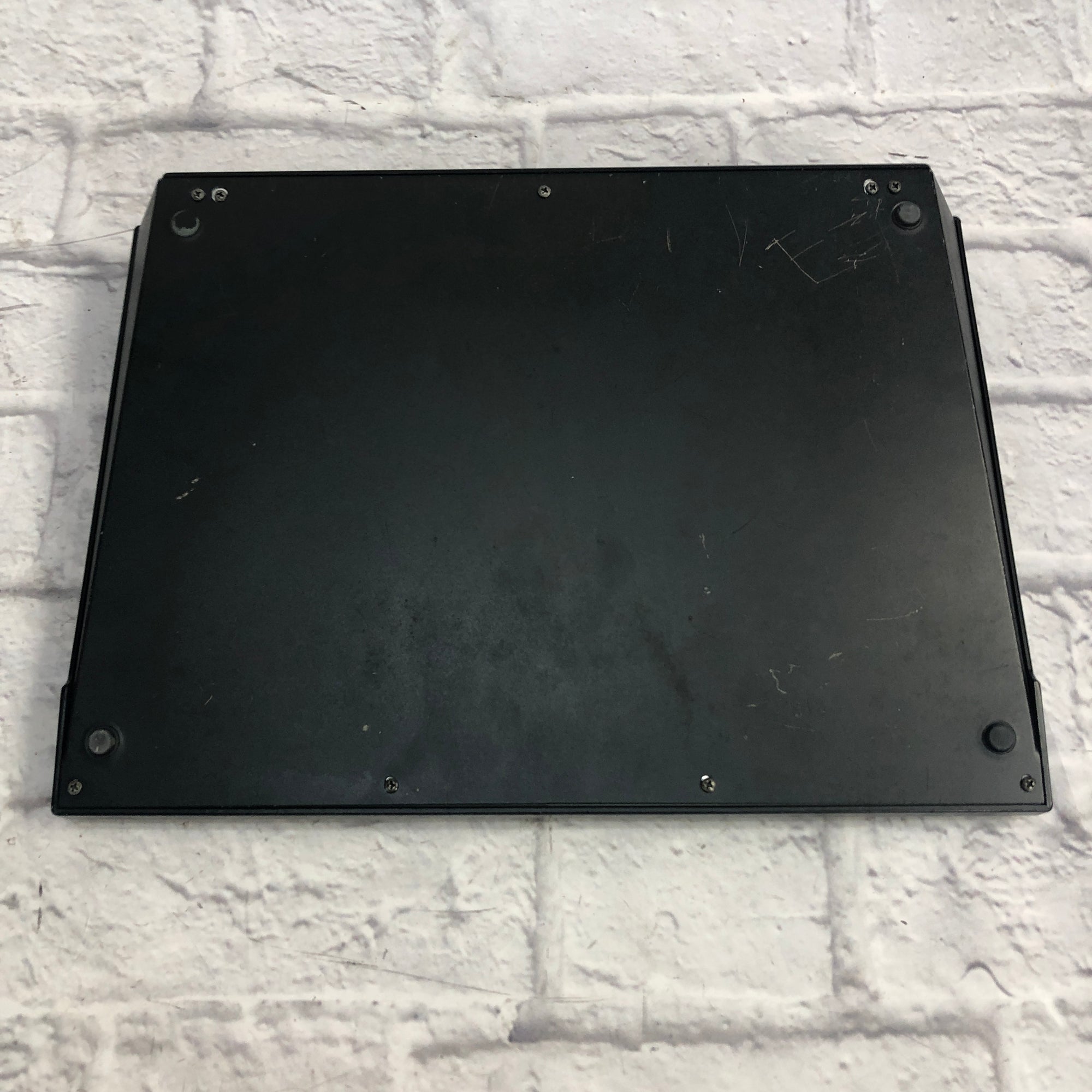 Roland R8 mkII Drum Machine - Evolution Music