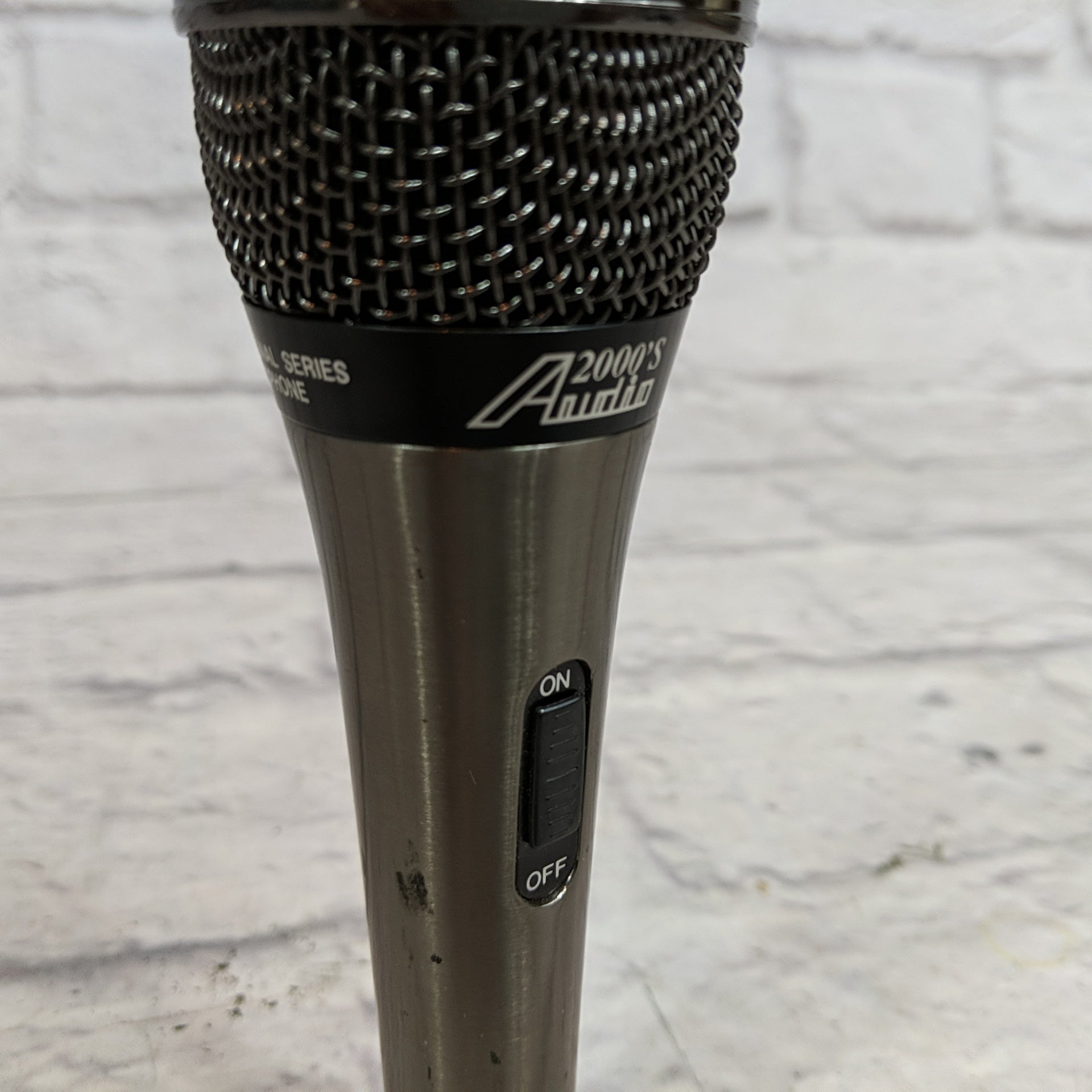 Audio 2000's APM175 APM-175 Hypercardioid Lo Z Dynamic Microphone ...