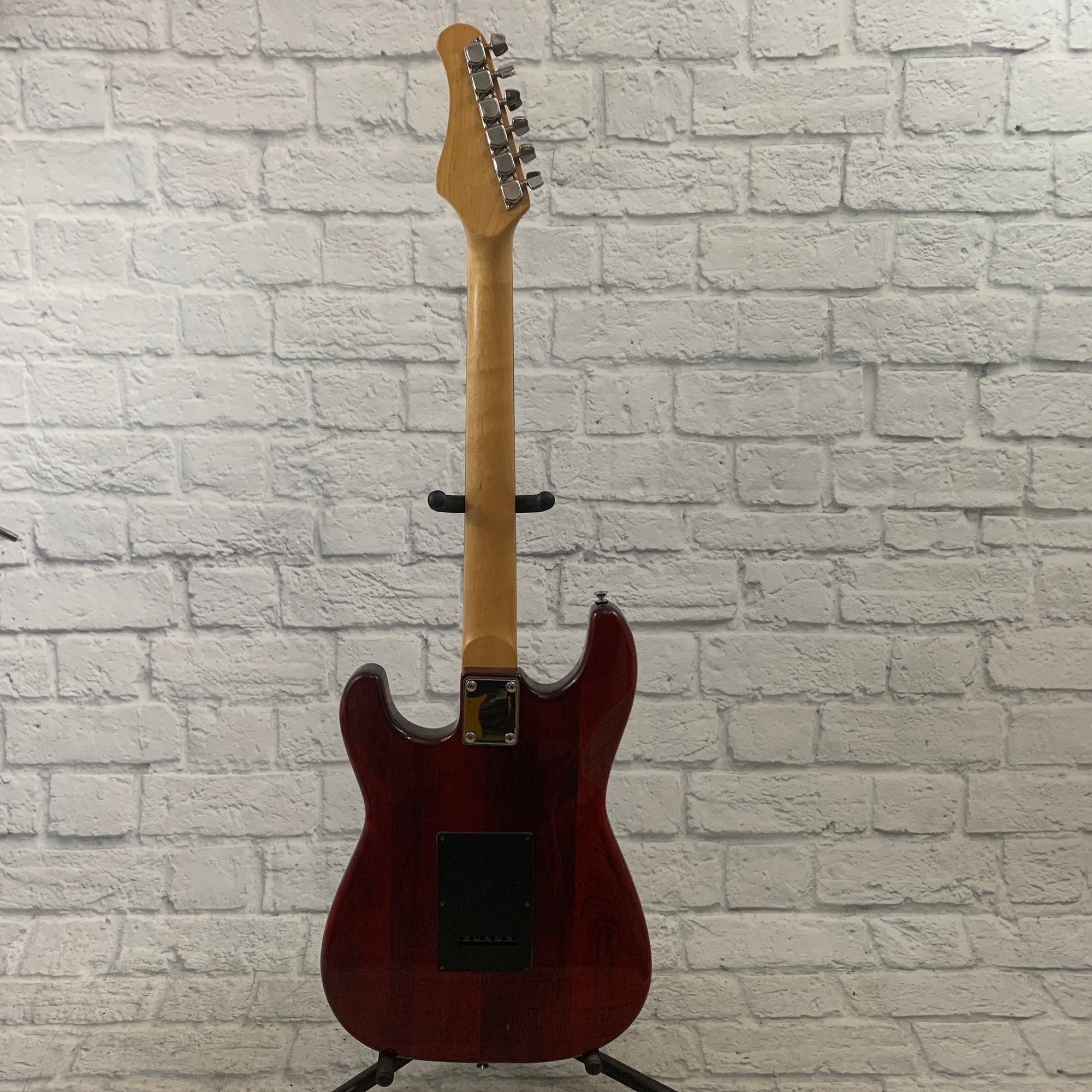 Hamer Slammer HSH Stratocaster Transparent Red - Evolution Music