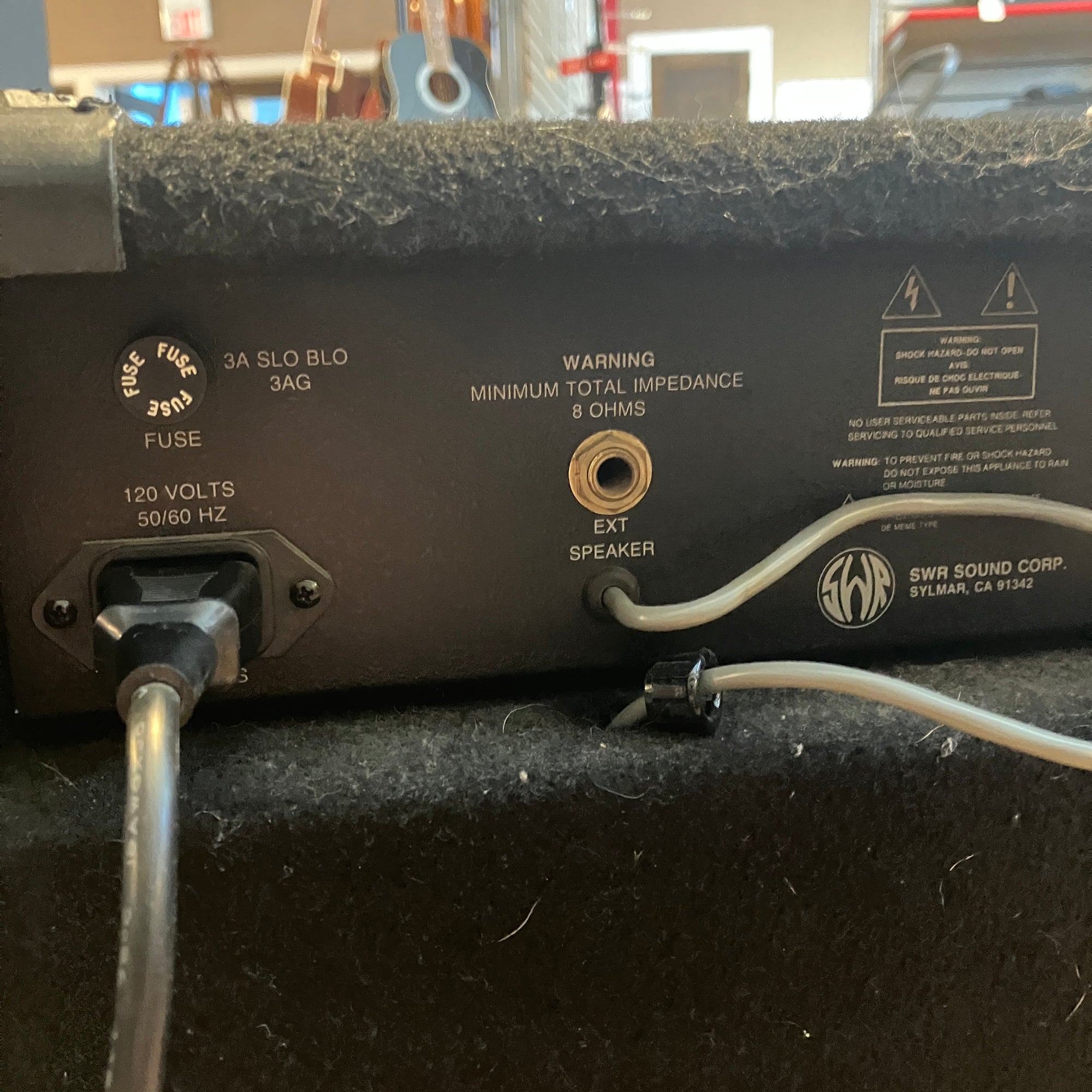 SWR Workingman's 15 Bass Guitar Combo Amp 200W - Evolution Music