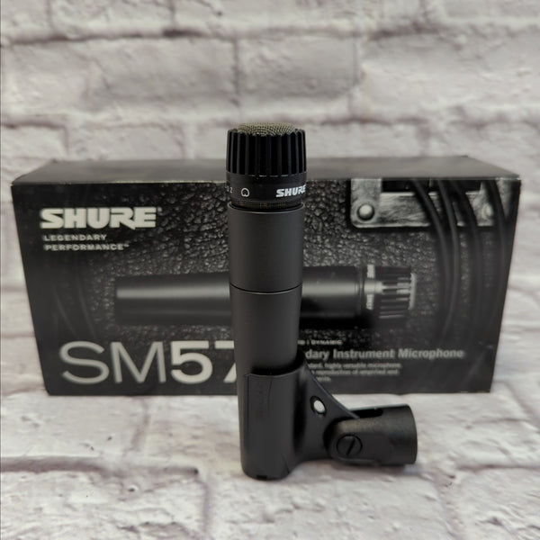 Shure SM57 w/ Box Microphone - Evolution Music