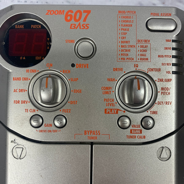 Zoom 607 Bass Multi-Effect Pedal - Evolution Music