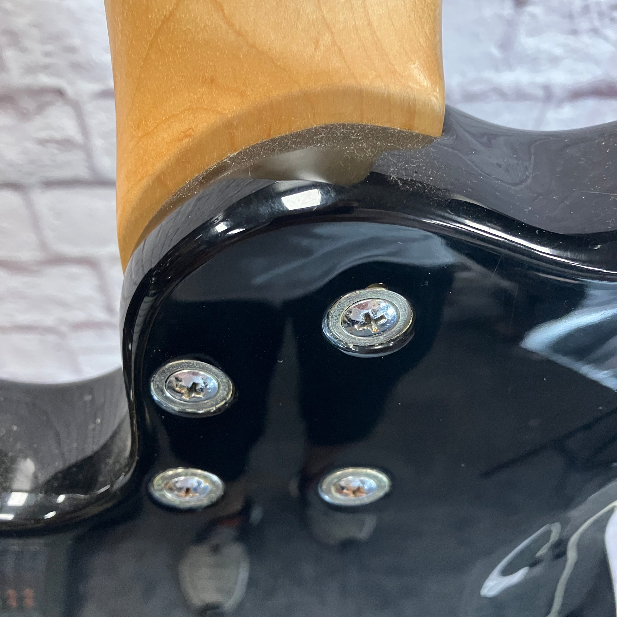 Samick Corsair 4 String P Style Bass - Evolution Music