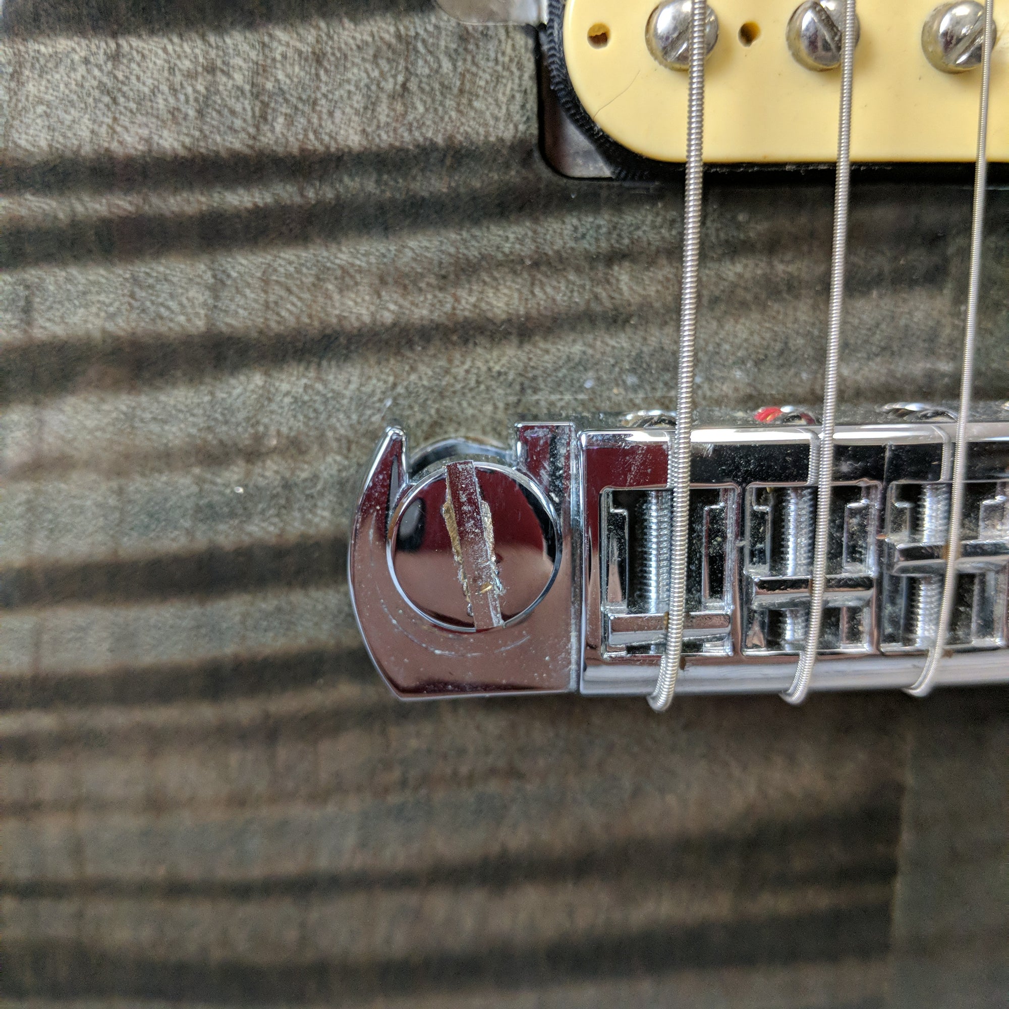 Michael Kelly Valor Electric Guitar - Evolution Music