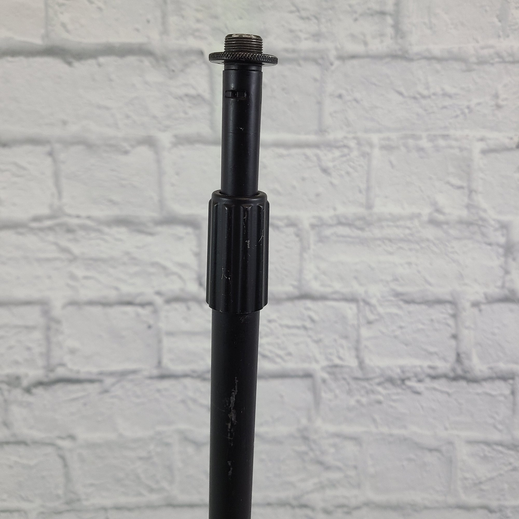 On Stage Stands Tripod Straight Mic Stand - Evolution Music