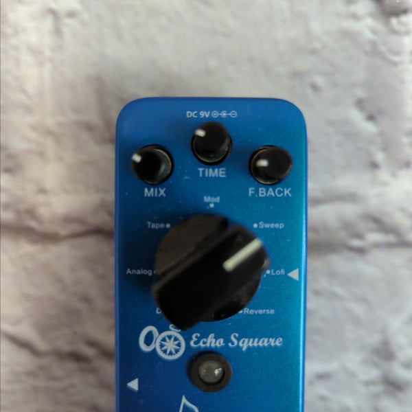 Donner Echo Square Mini Delay Pedal - Evolution Music