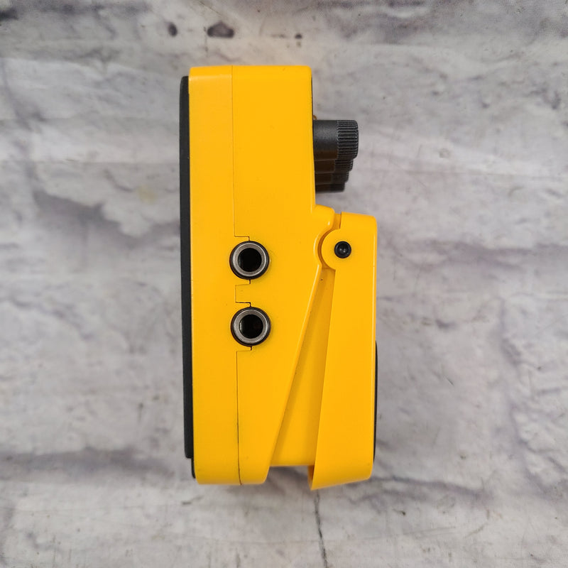 Behringer Ultra Chorus Chorus Pedal - Evolution Music