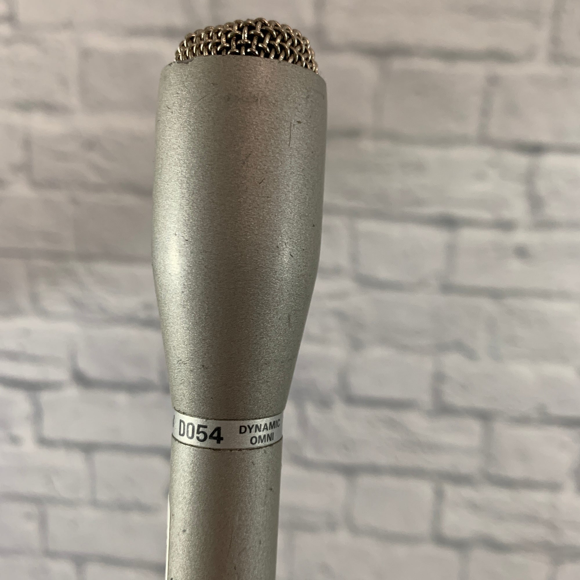 Electro-Voice D054 Dynamic Omnidirectional Microphone - Evolution Music