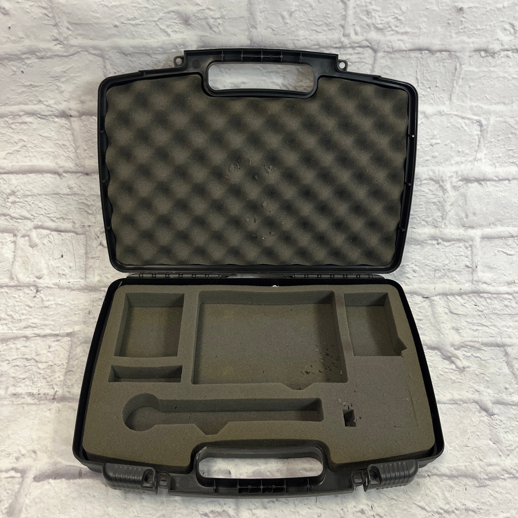 Shure Mic Case - Evolution Music