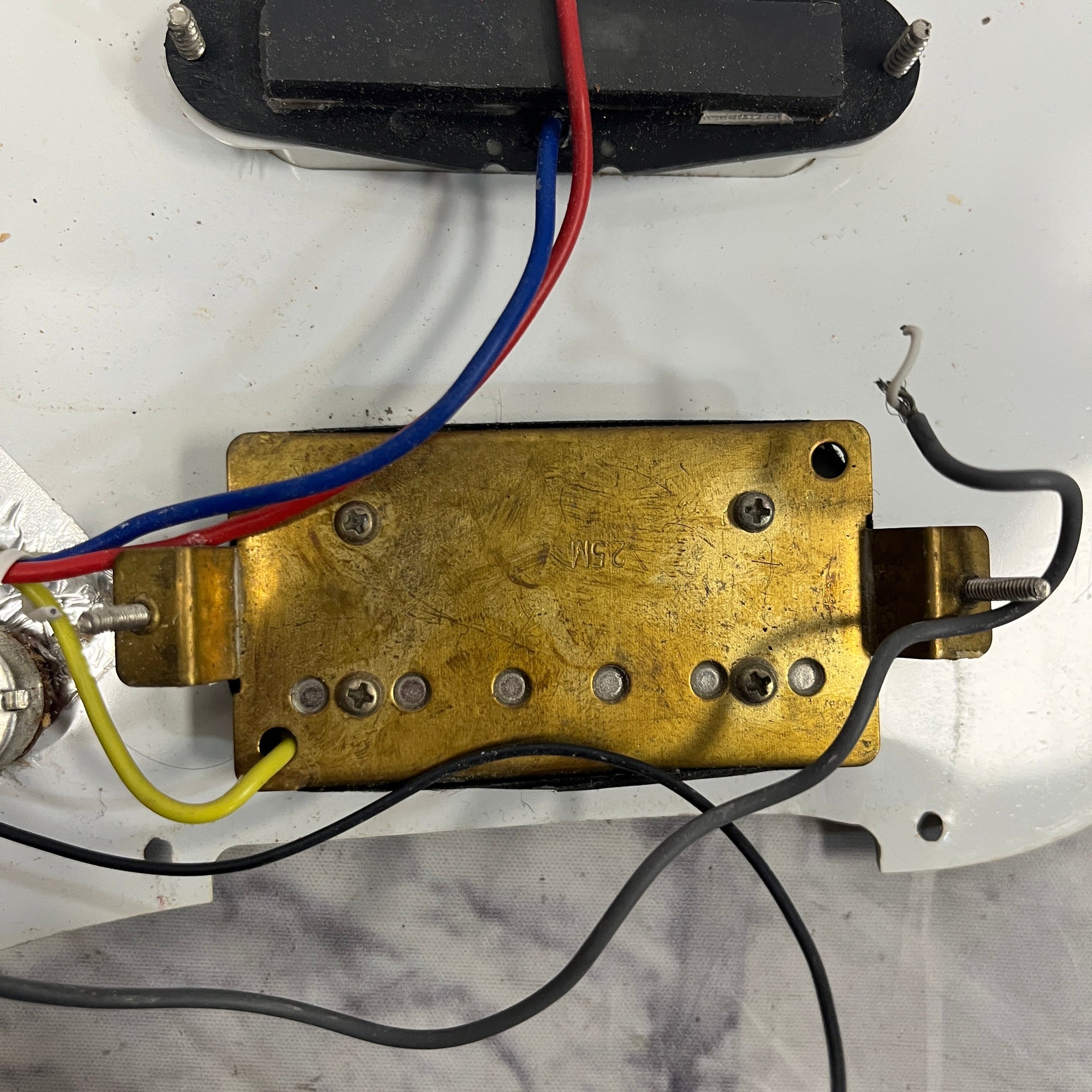 Peavey Raptor Plus Loaded Pickguard - Evolution Music