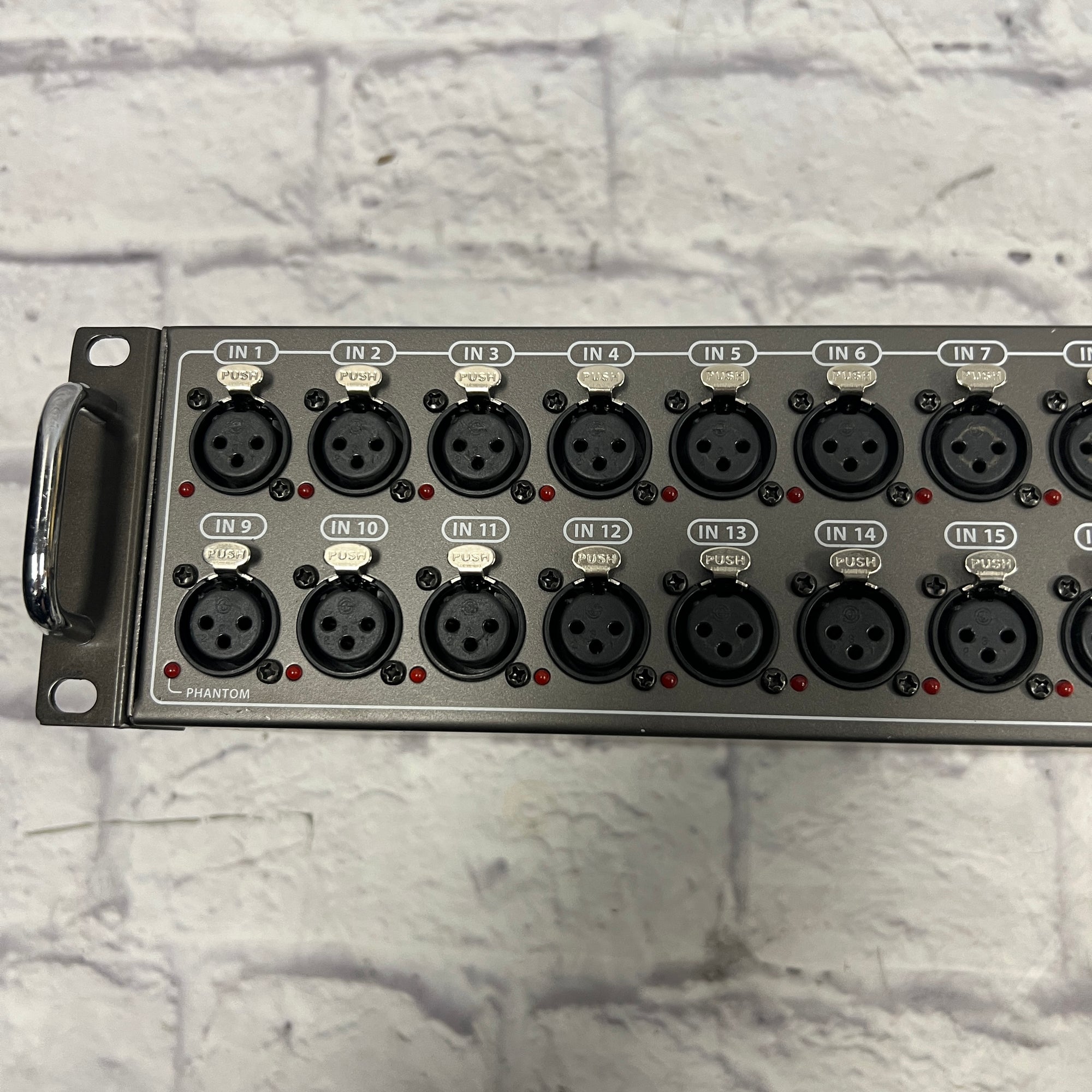 Behringer S16 I/O Box with Midas Preamps - Evolution Music