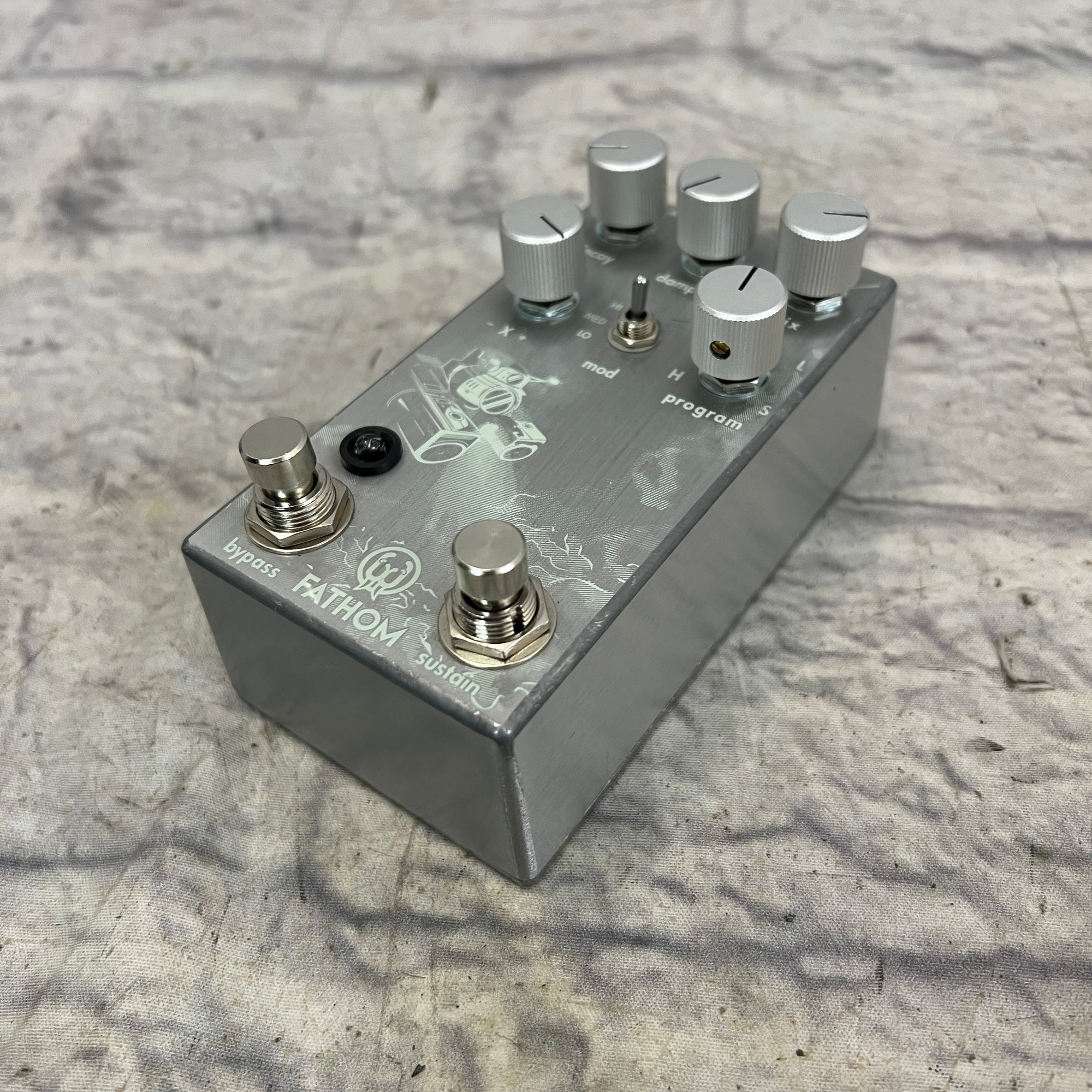 Walrus Audio Fathom Reverb Pedal - Evolution Music