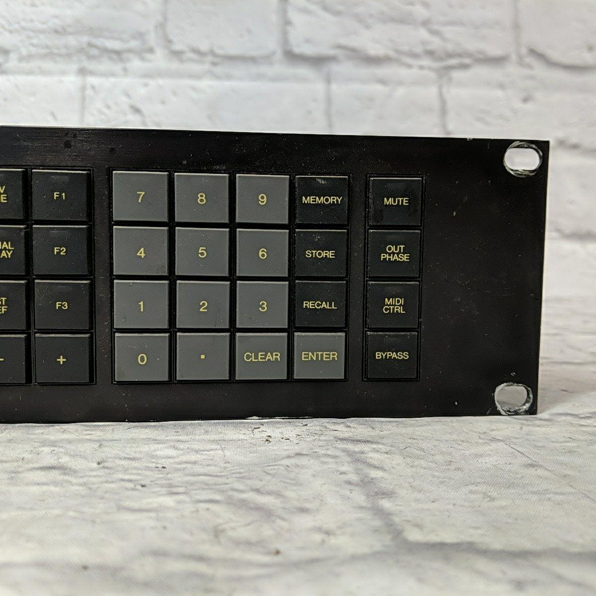 Yamaha Digital Reverberator REV 7 Rack Unit - Evolution Music