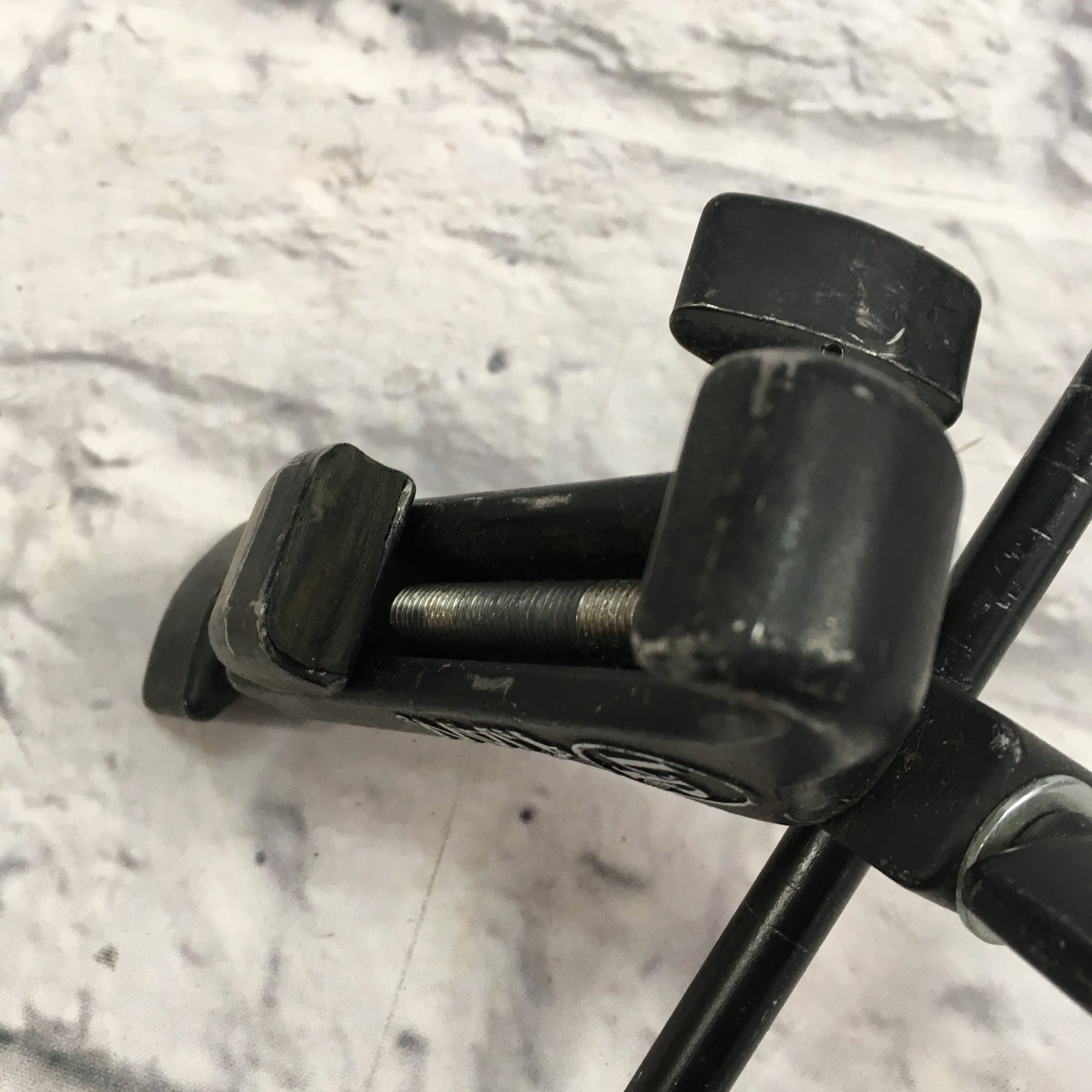 LP Claw with Microphone Mount - Evolution Music