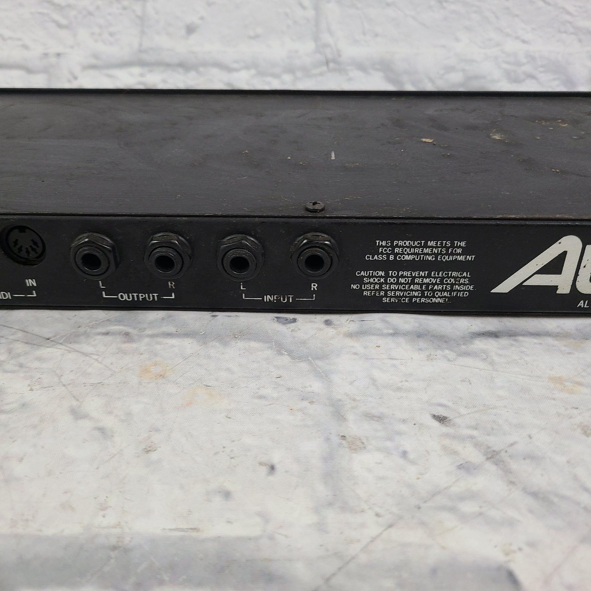 Alesis Midiverb II 16-Bit Digital Effects Processor - Evolution Music