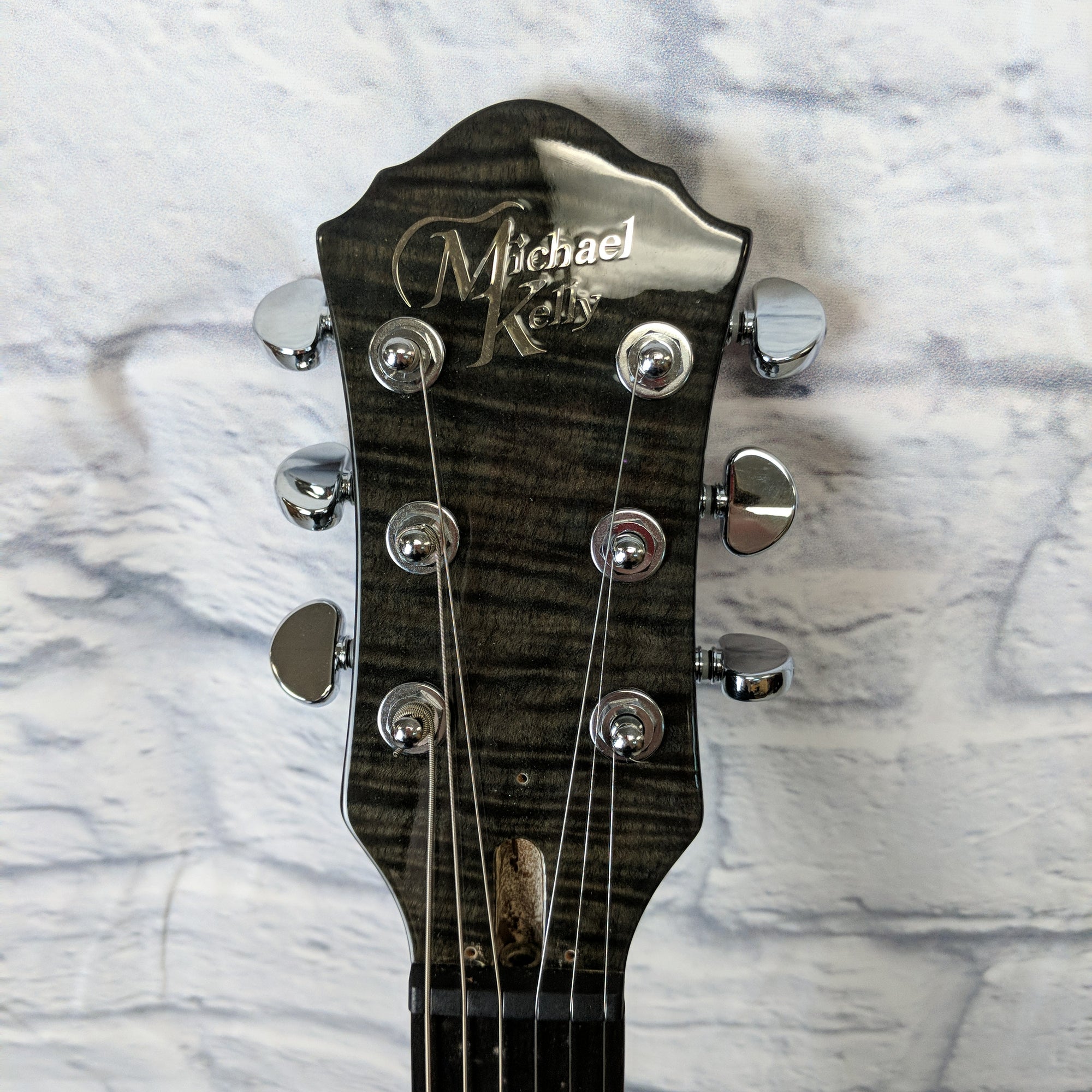 Michael Kelly Valor Electric Guitar - Evolution Music