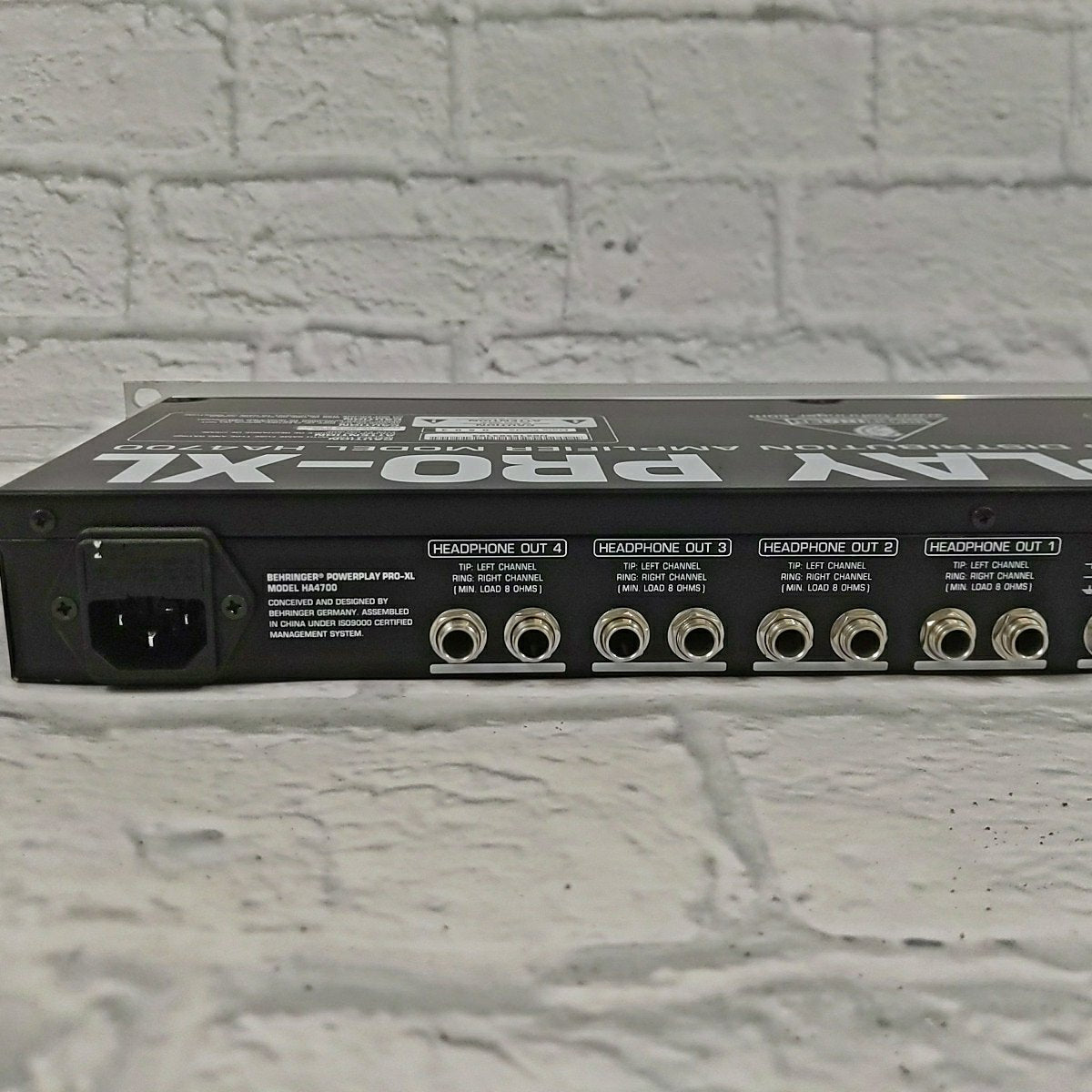 Behringer Powerplay Pro-XL HA4700 Headphone Amplifier - Evolution Music