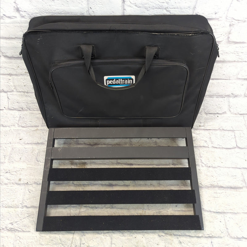 Pedaltrain Pedaltrain-3 Classic 3 with Soft Case - Evolution Music