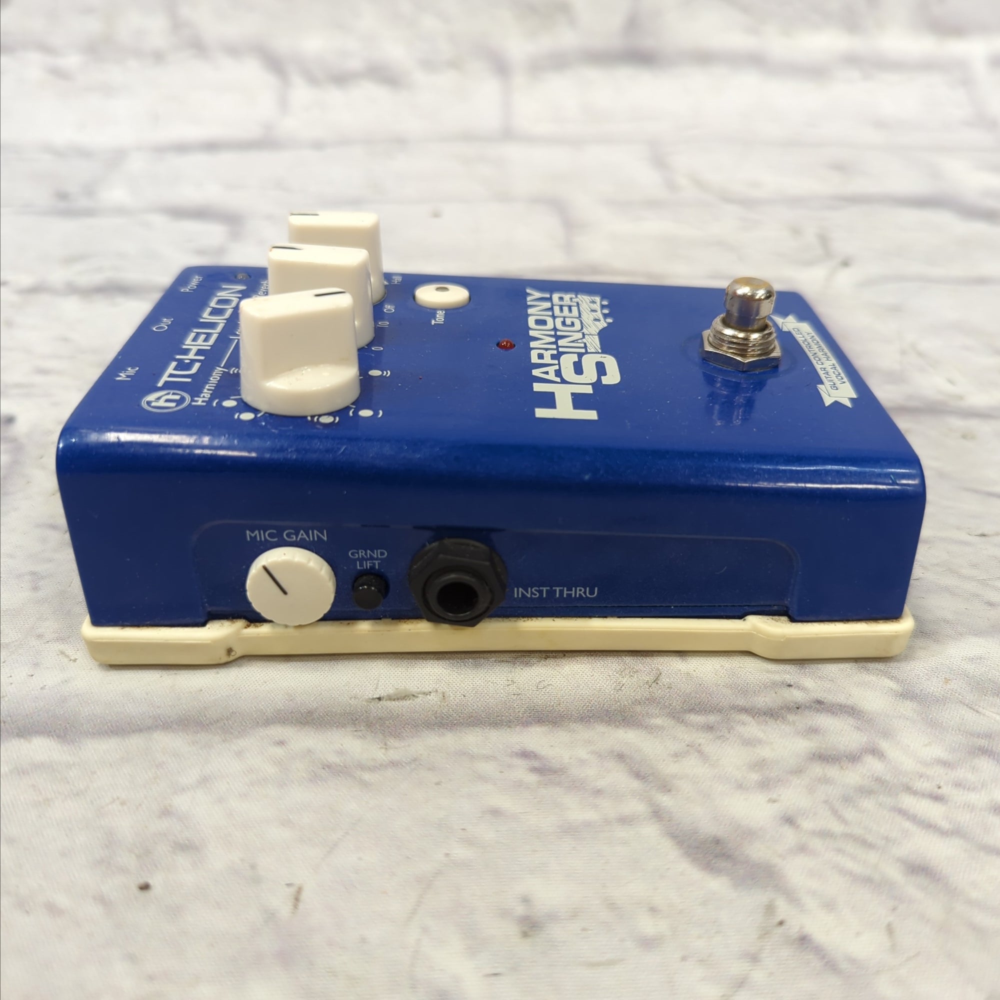 TC Helicon Harmony Singer Vocal Effects Pedal - Evolution Music