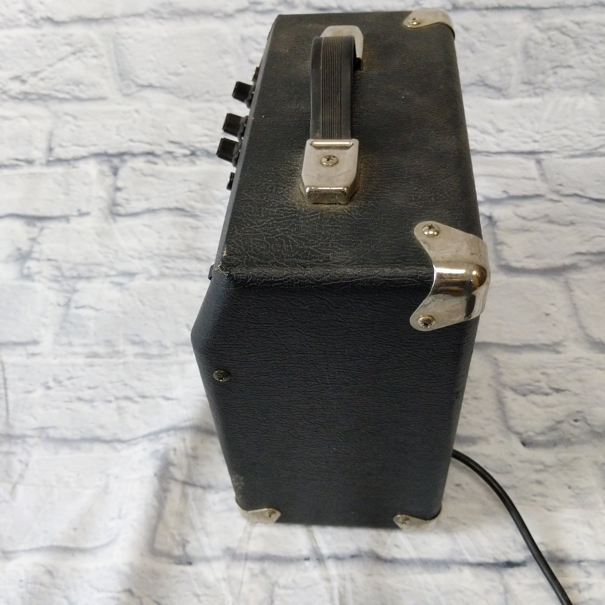 Squier Sidekick Guitar Combo Amp - Evolution Music