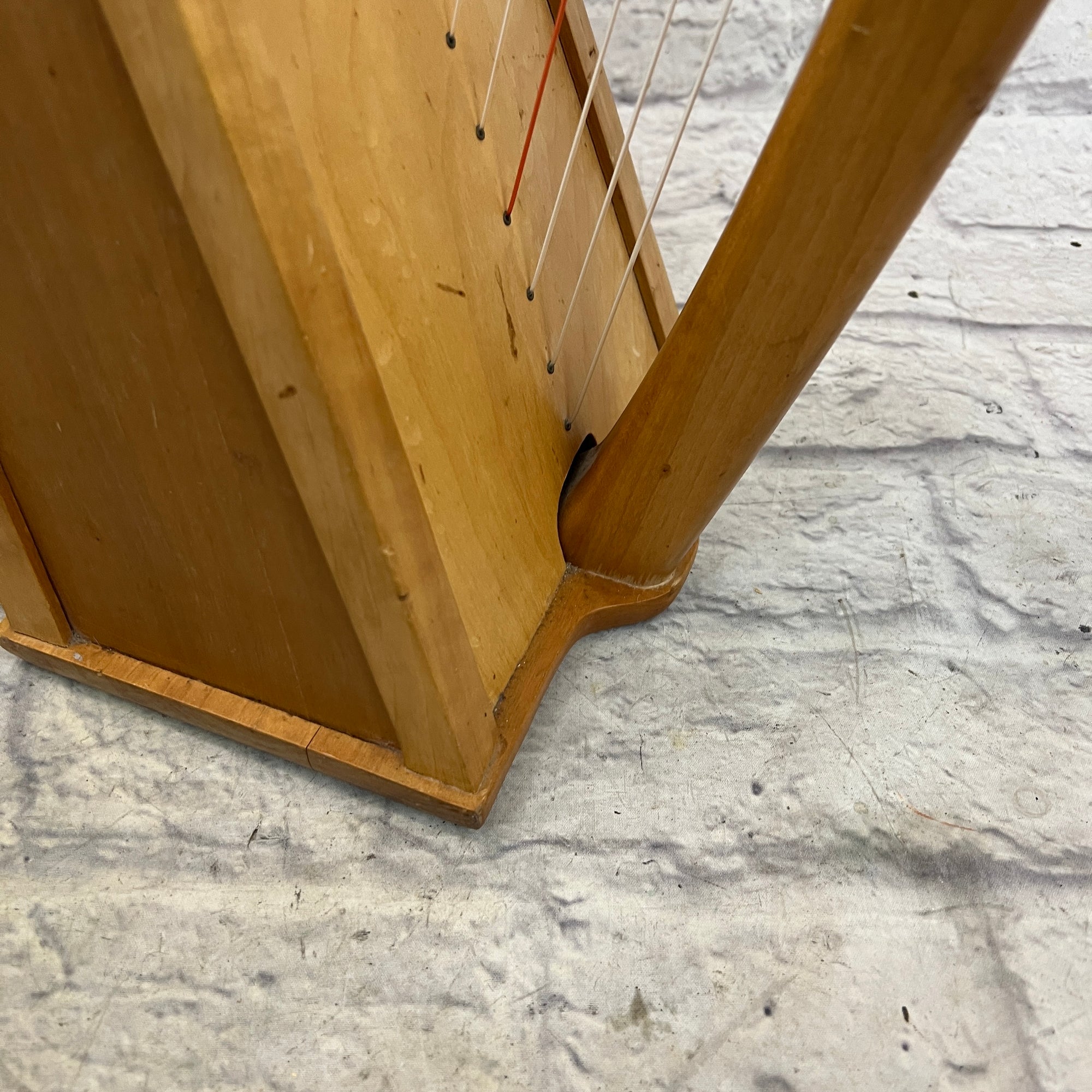 Stoney End Table Harp - Evolution Music