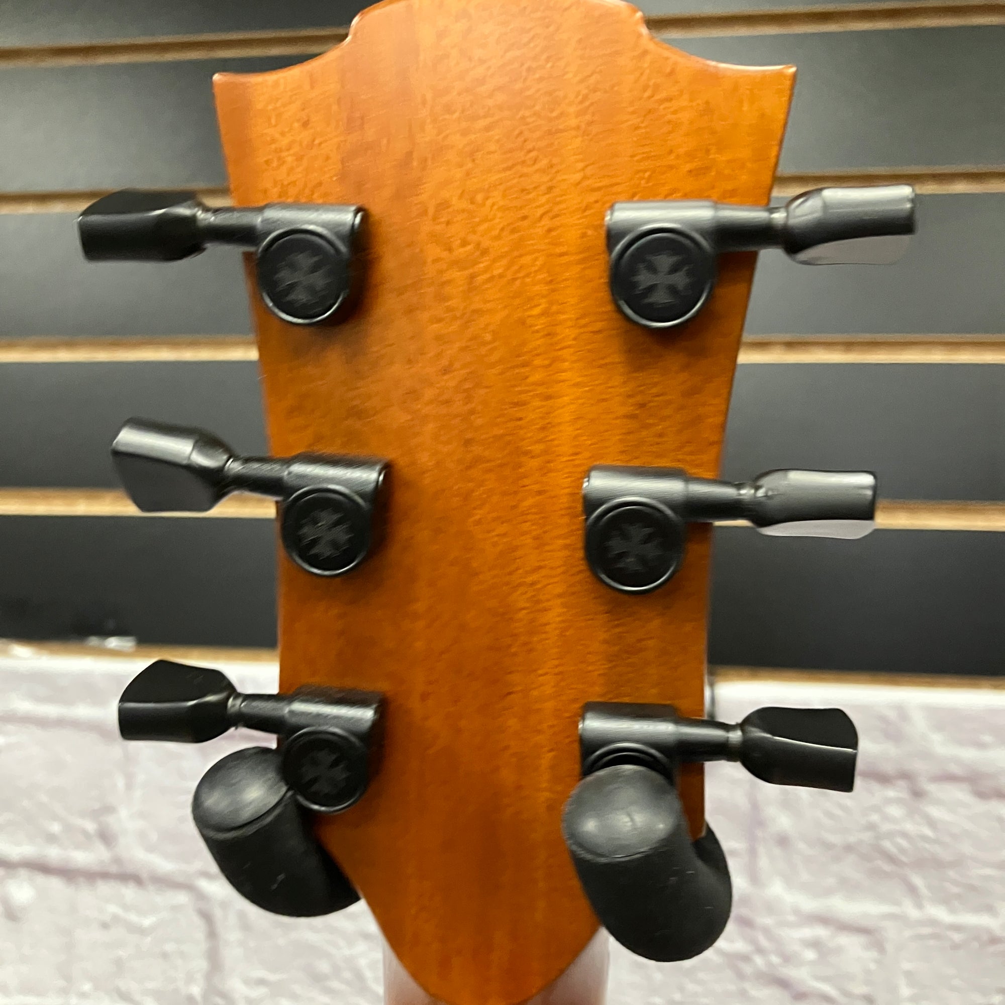 LAG Tramontane T77 DCE Acoustic Electric Guitar with Cutaway ...