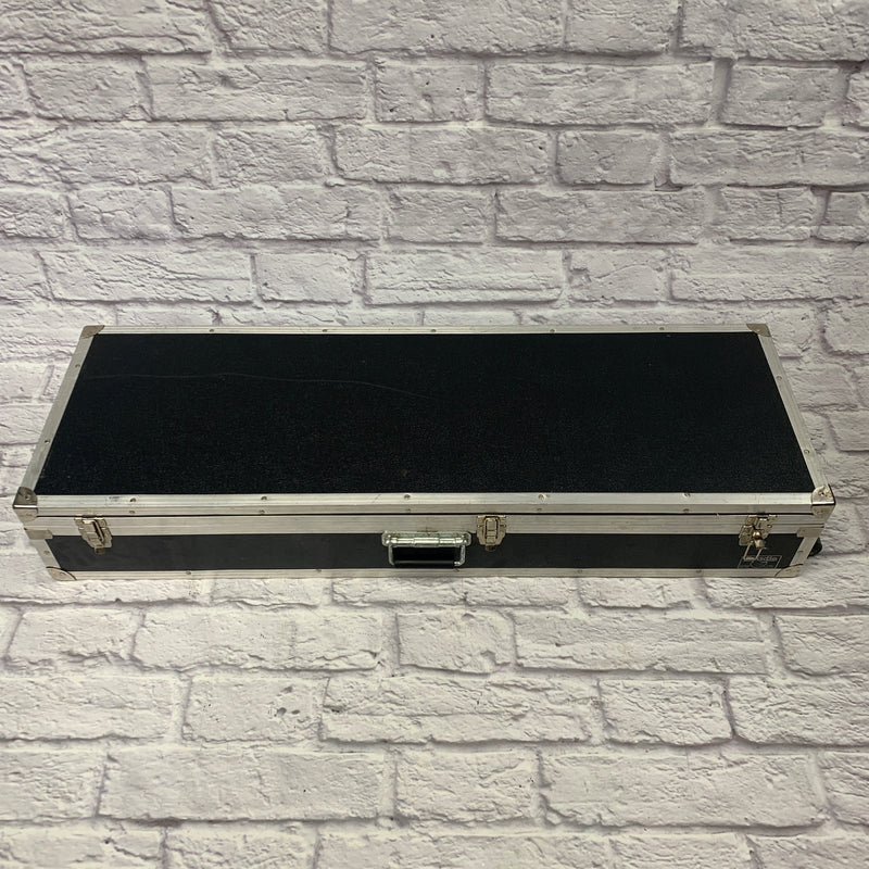 Roadie 76-Key Keyboard Case w/ Wheels - Evolution Music