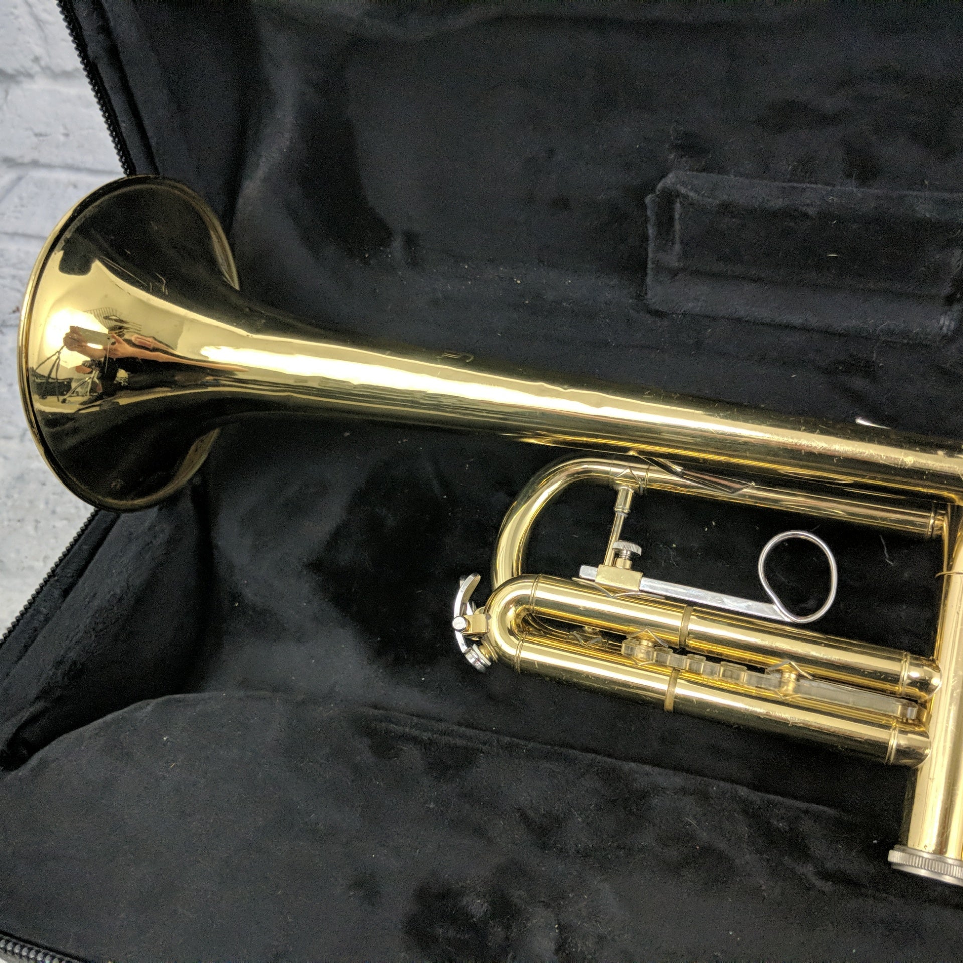 Bach TR300 Student Trumpet With Case - Evolution Music