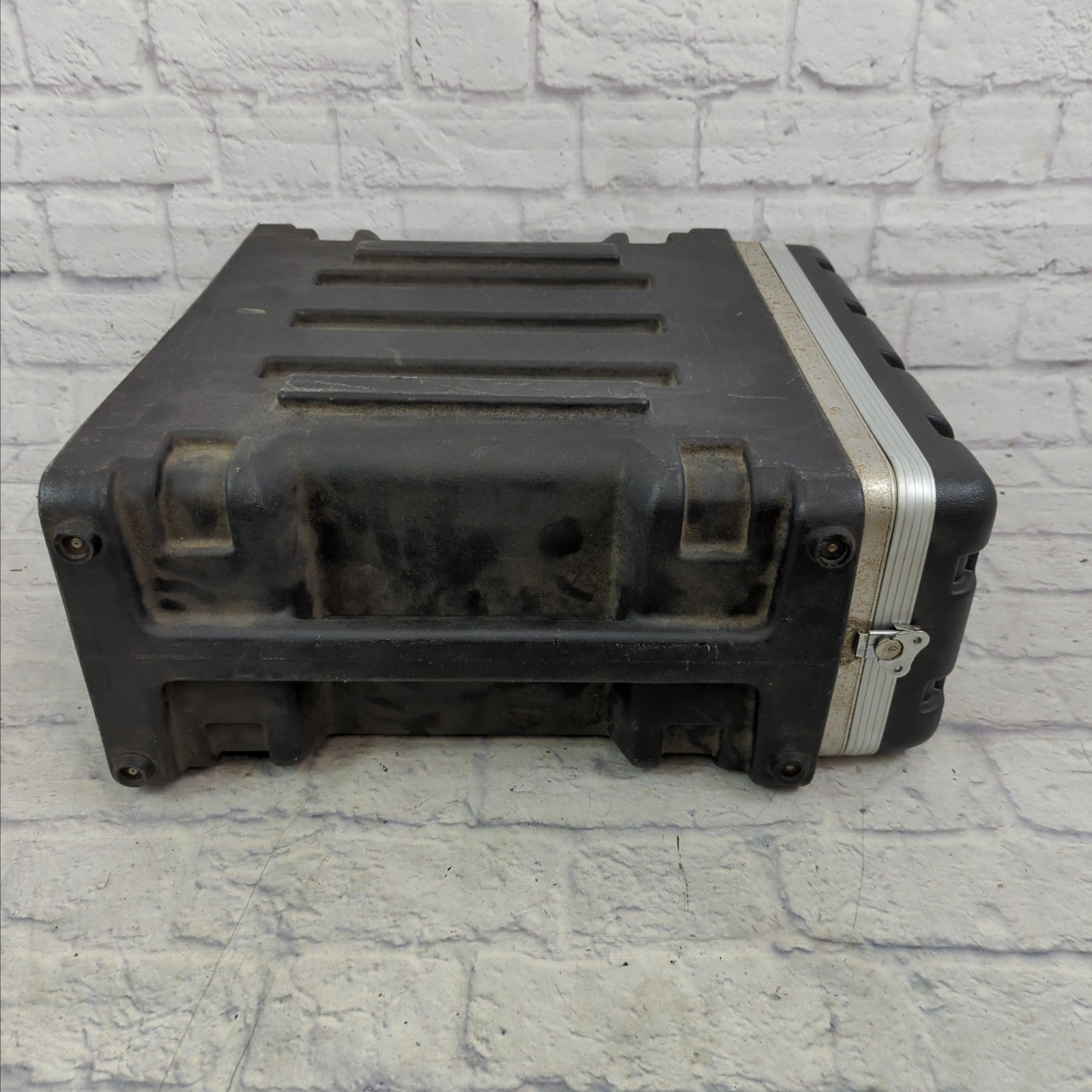 SKB 4U 4 Space Roto Rack Case Black - Evolution Music