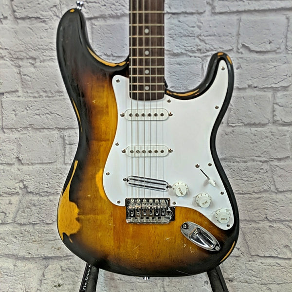 Fender Squier Strat Distressed Relic Electric Guitar with Hot Rails Br ...
