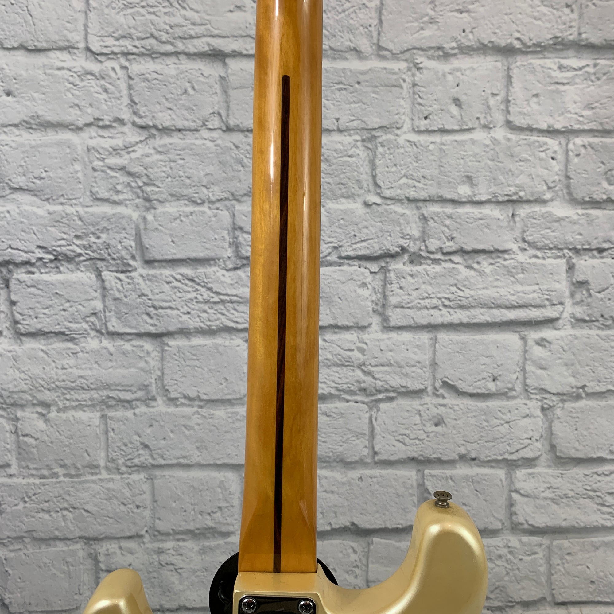 Hondo H76 Strat Electric Guitar Cream - Evolution Music