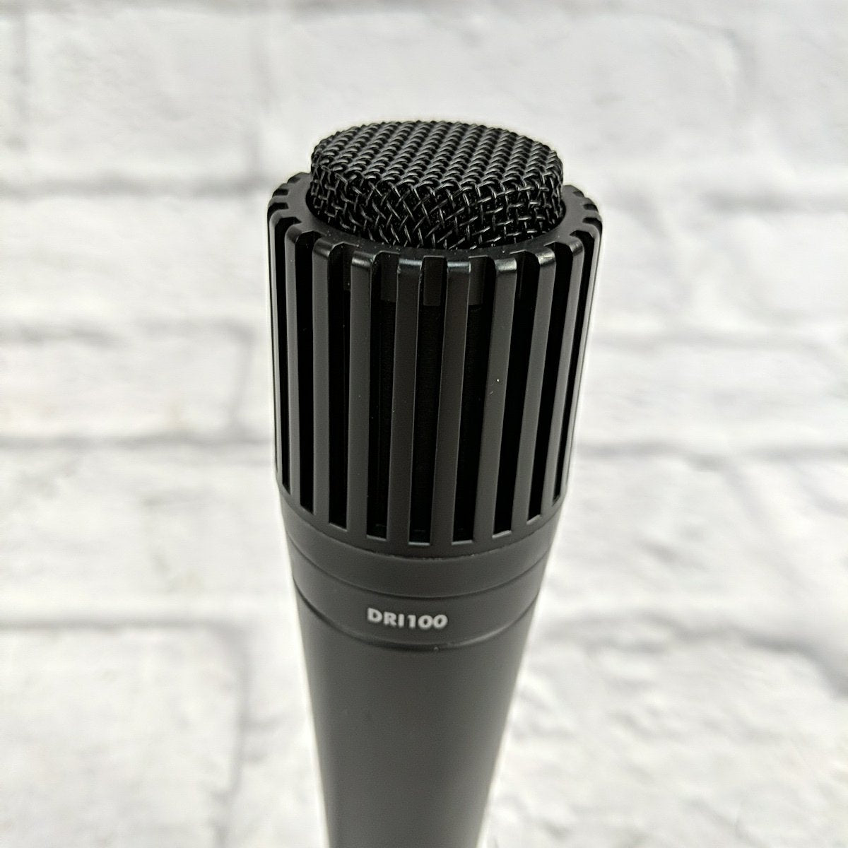 Digital Reference DRI 100 Dynamic Microphone - Evolution Music