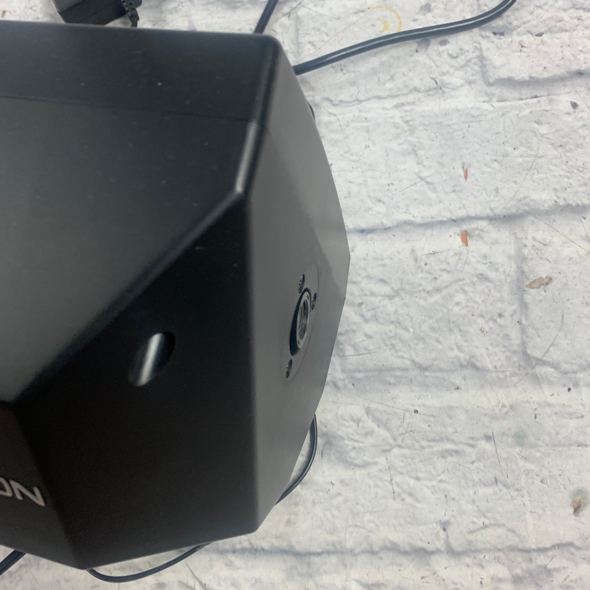 TC Helicon VoiceSolo FX150 Personal PA Speaker - Evolution Music