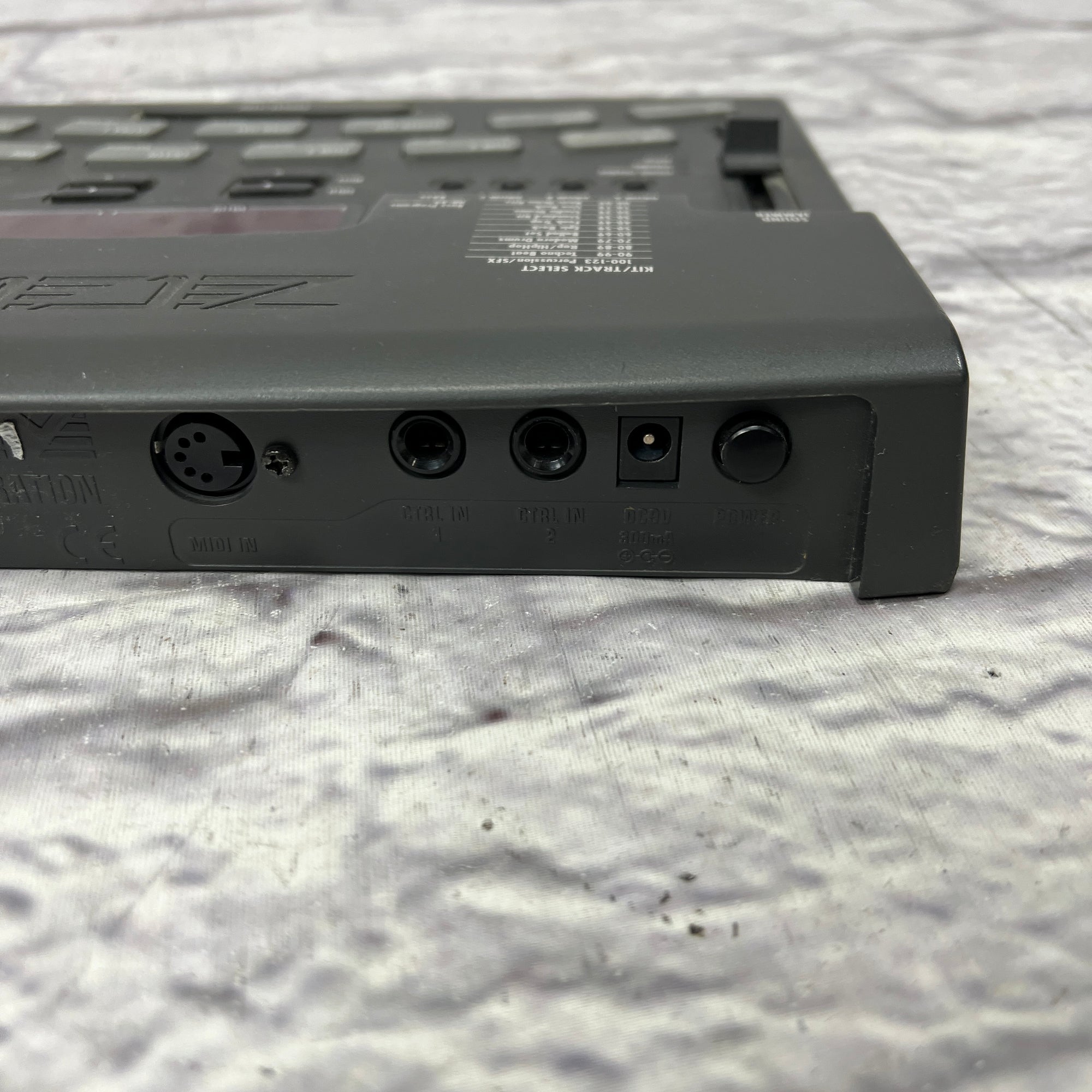 Zoom RhythmTrak 234 Electric Drum Machine - Evolution Music