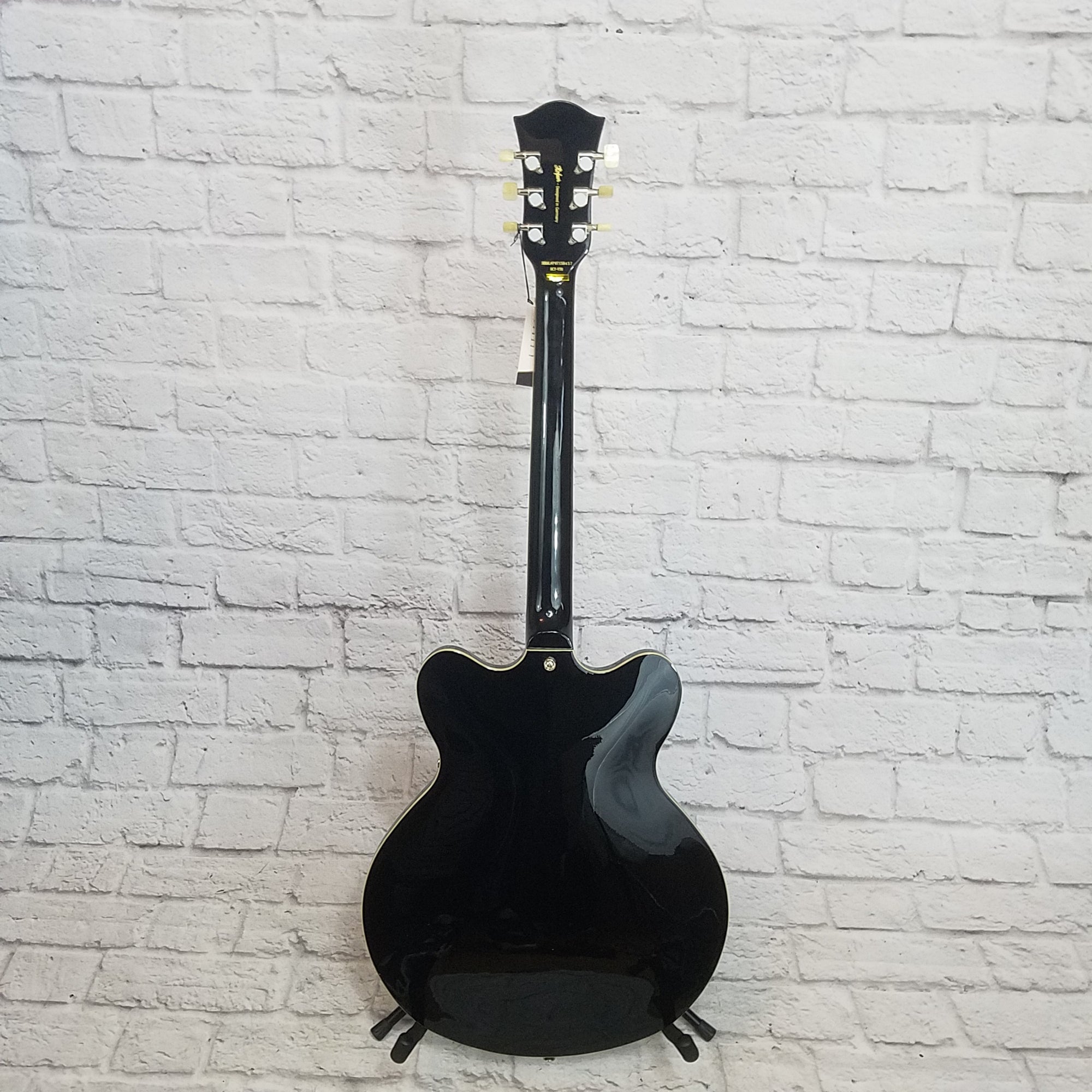 Hofner Contemporary Verythin Semi-Hollow Guitar Black - Evolution Music