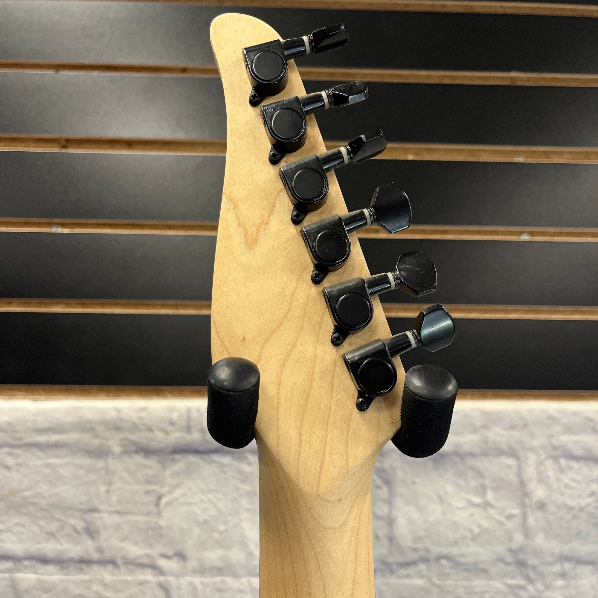 Lyx Pro Strat Style Electric Guitar - Evolution Music