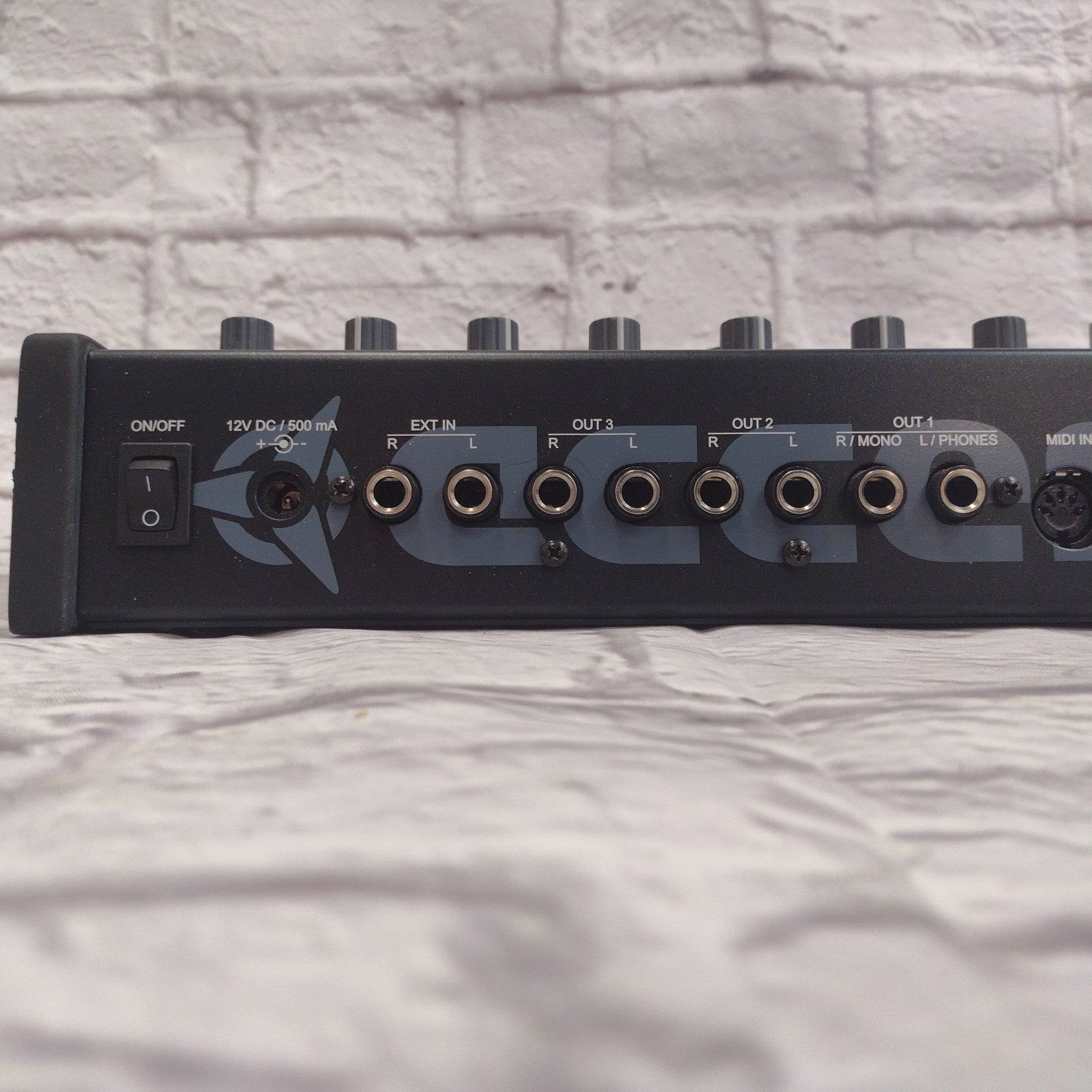 Access Virus C Desktop Synthesizer - Evolution Music